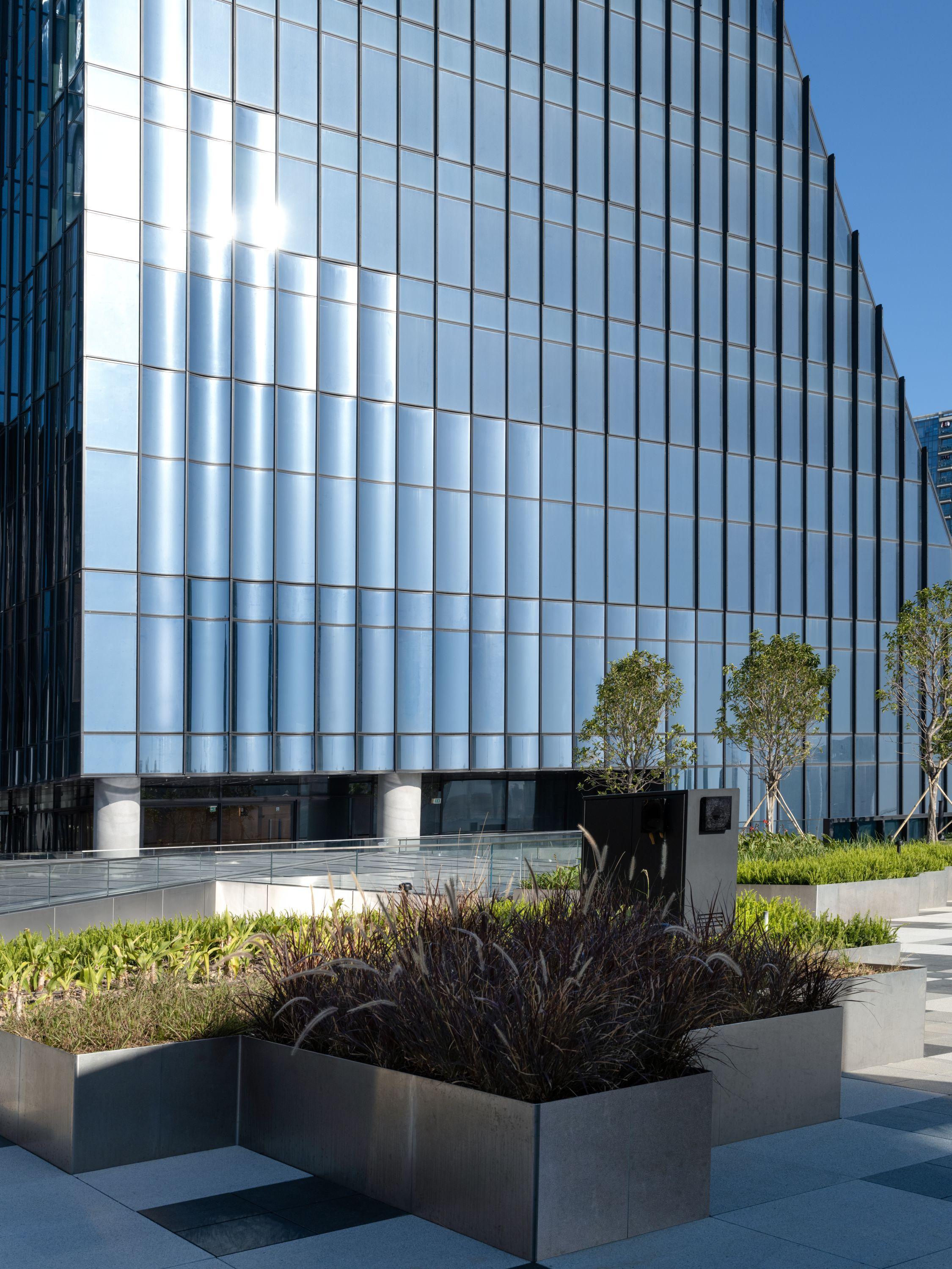 啟德AIRSIDE正式開幕 新商場逾40間餐廳+MCL戲院進駐+首設室內大型衝浪場 | am730